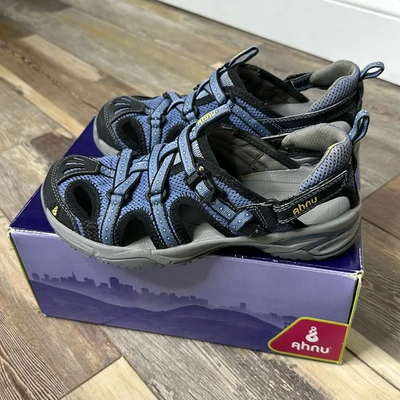 chloe snakeskin sandals